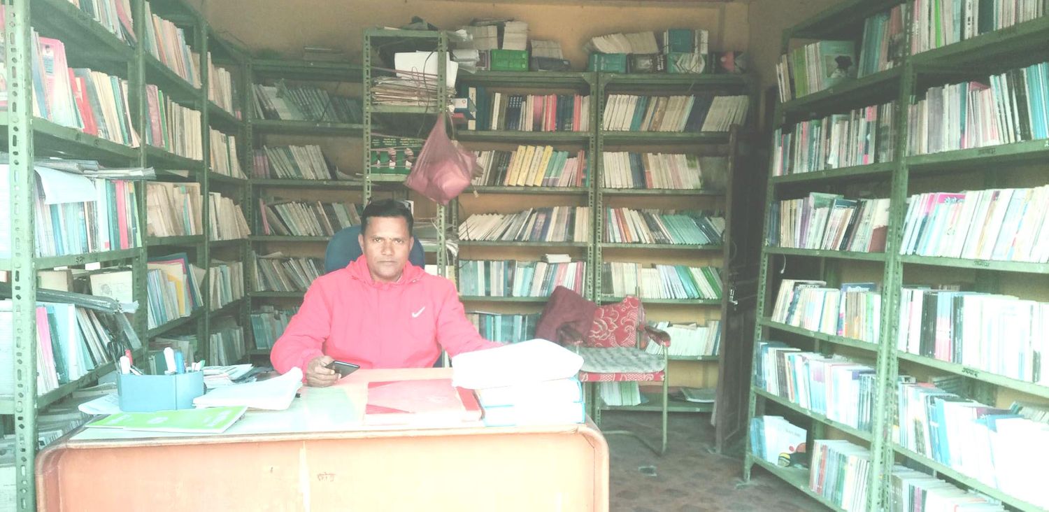 पुस्तक पढाउन सकेन साझाले